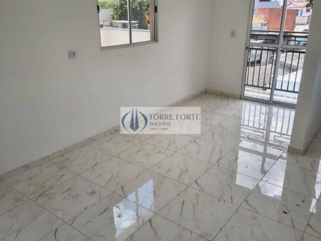 Apartamento Novo com 3 Dormitórios, 1 Suíte, Próximo ao Metrô Guilhermina