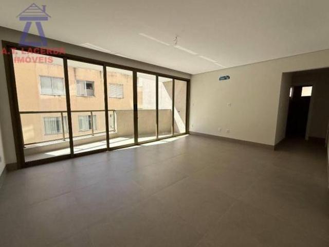 Apartamento novo com 3 quartos Augusta Mota