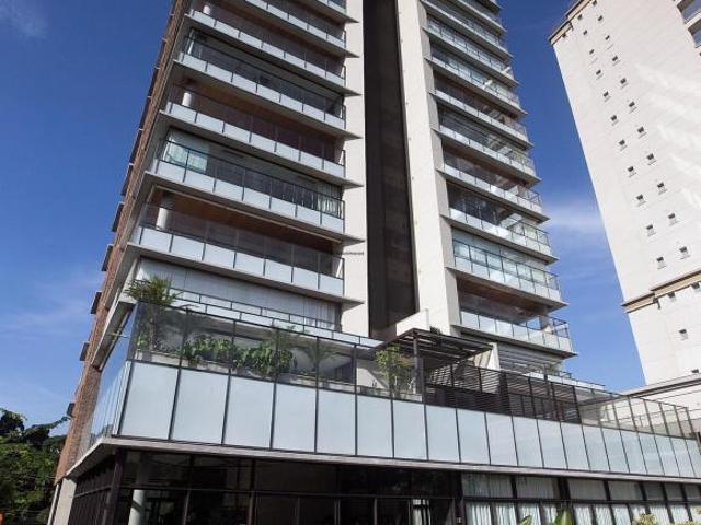 Apartamento novo com 3 suítes e 3 vagas com 245m² no Ibirapuera