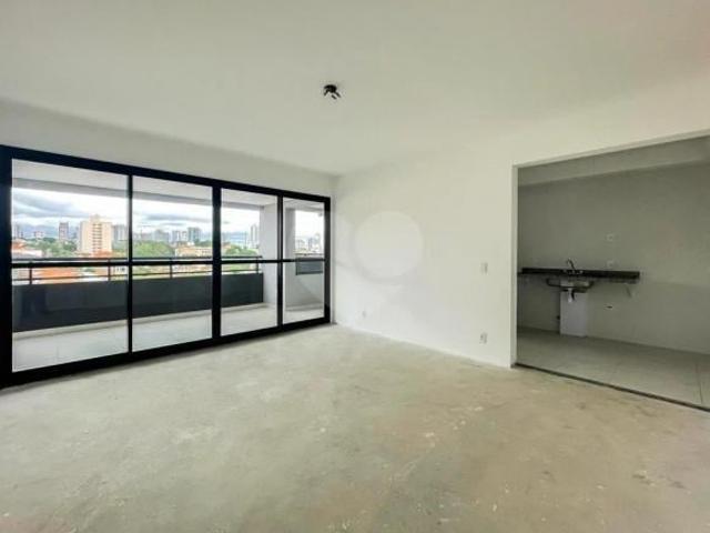 Apartamento novo com varanda gourmet à venda no Ipiranga
