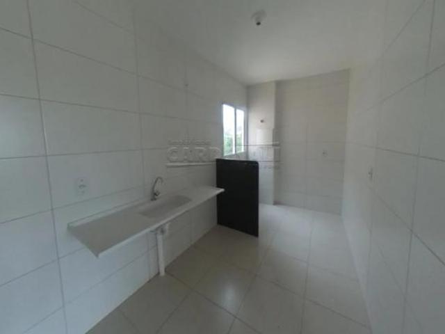 Apartamento novo com ótima localização, próximo ao Shopping Jaraguá