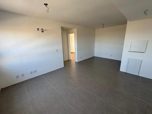 Apartamento novo com piscina à venda no Centro de Canoas
