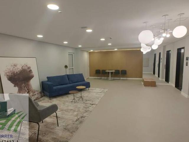 Apartamento novo com piscina e coworking próximo ao metrô Imigrantes