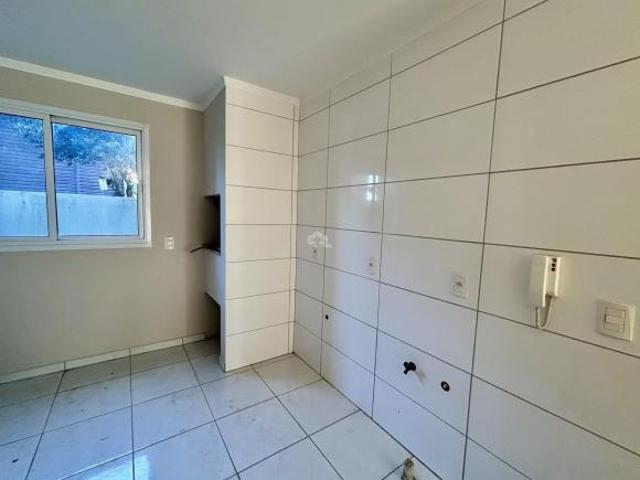 Apartamento novo com sacada no bairro Treviso
