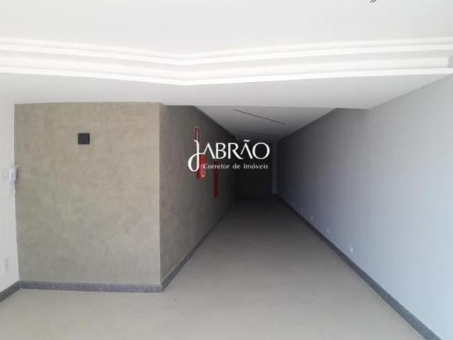 Apartamento novo de três quartos no Bairro Boa Morte