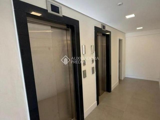 Apartamento novo de 2 dormitórios, suíte, 1 vaga coberta, andar alto