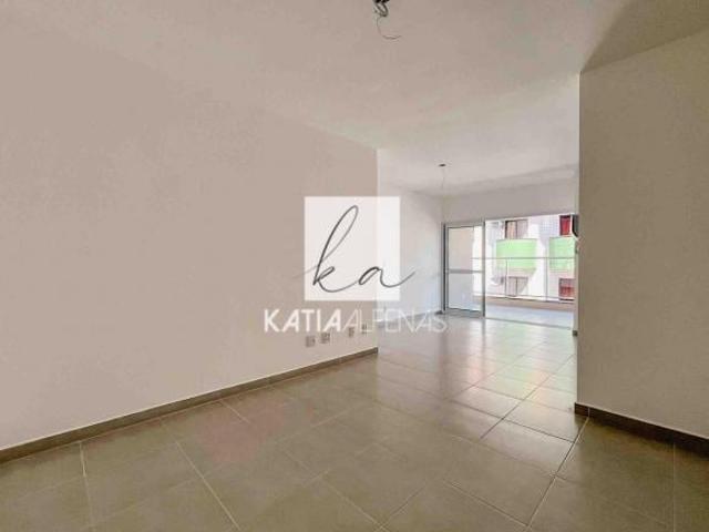 Apartamento novo e espaçoso