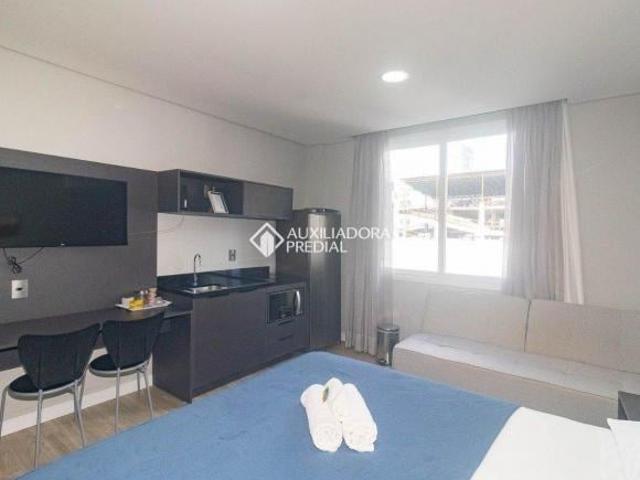 APARTAMENTO NOVO E MOBILIADO
