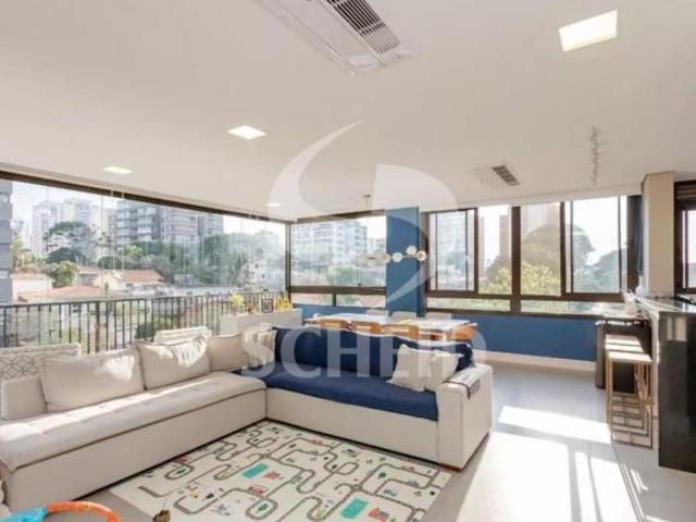 Apartamento novo e reformado no Campo Belo 157m² 3 Suítes 2 Vagas