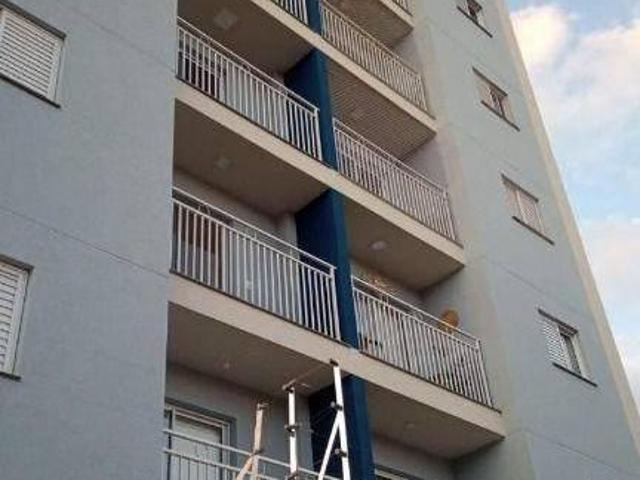 Apartamento Novo Elevador e Varanda