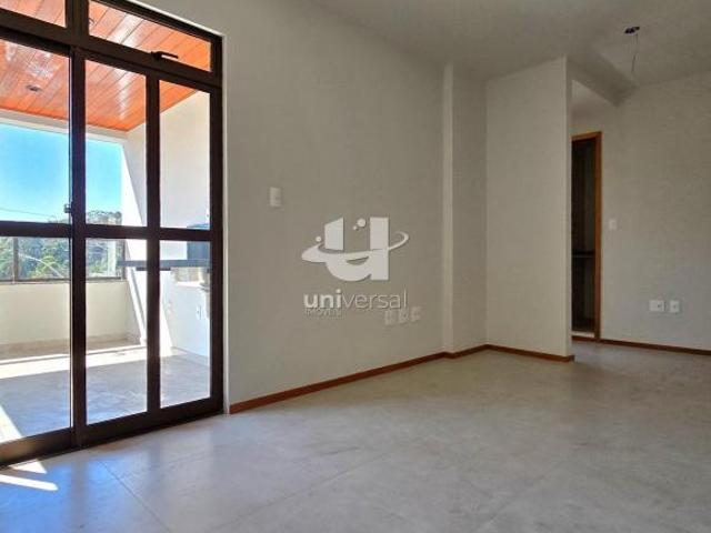 Apartamento Novo, Ensolarado e com Vista Privilegiada!