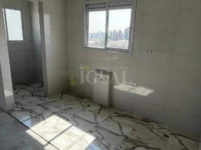 Apartamento novo, fino acabamento a venda no Parque das Nações