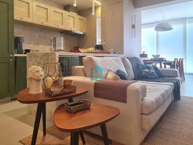 Apartamento novo reformado semi mobiliado a venda