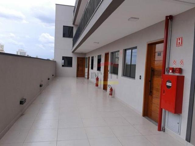 Apartamento novo, vago, à 200 metros do metrô, contendo 2 dormitórios, 1 vaga p/