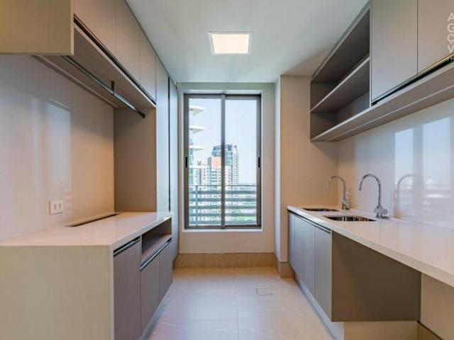 Apartamento Novo, 04 Suítes, 04 Vagas, Andar Alto, Campina do Siqueira, Curitiba