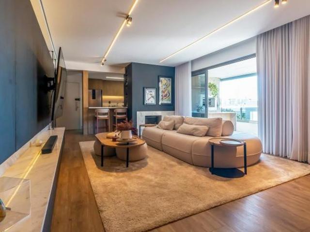Apartamento NOVO, 100% mobiliado, com 149,84m² de área privativa, 3 suítes e 2 v
