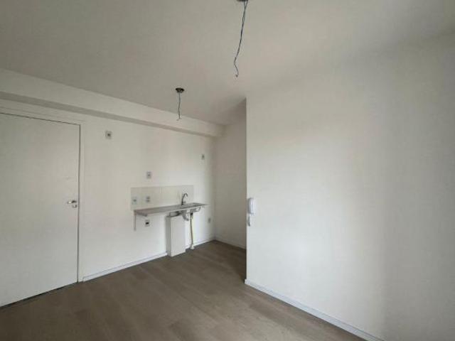 Apartamento Novo 1 Dorm com Varanda Próx. à Av. Mutinga