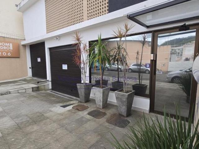 Apartamento novo 2/4, suite, varanda gourmet, elevador, 1 vaga perto do Colégio Santa Catarina à Ven