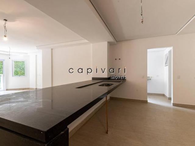 Apartamento novo, 2 suítes no centro de Capivari
