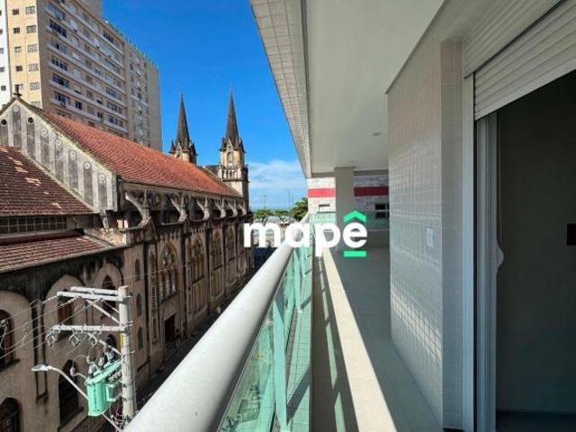 Apartamento novo, 2 suítes e na quadra da praia no Embaré