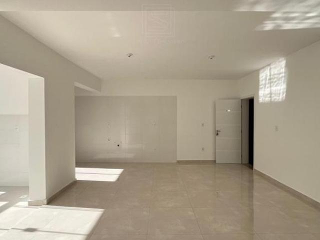 Apartamento novo, 2 vagas, 3 quartos, suíte