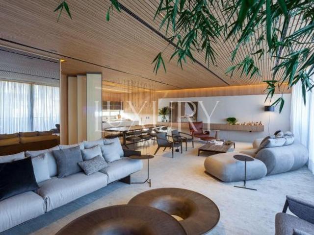 Apartamento nunca habitado e mobiliado 3 e 4 Suítes à venda, 293 m² Itaim Bibi São Paulo/SP