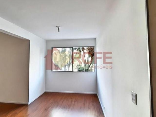 Apartamento original para modernizar com 2 dormitórios, 1 vaga à venda, 68 m² Campo Belo São Pau
