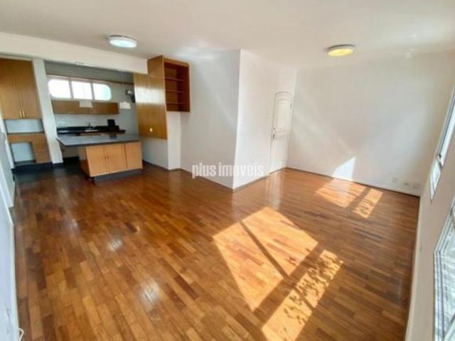 Apartamento ótimo local, 3 dormtórios, 1 suite, 1 vaga coberta