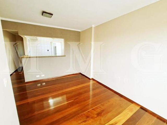 Apartamento p locação, com 2 dorms, vaga e próximo a Av 23 de Maio