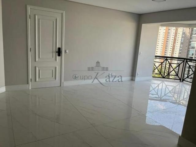Apartamento Panamby 3 Dormitórios 125m²