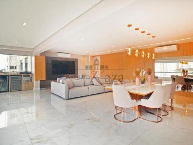 Apartamento Panamby 3 Suites 211m²
