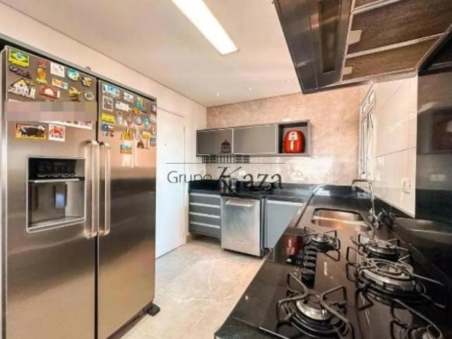 Apartamento Panamby 4 Dormitórios 220m²