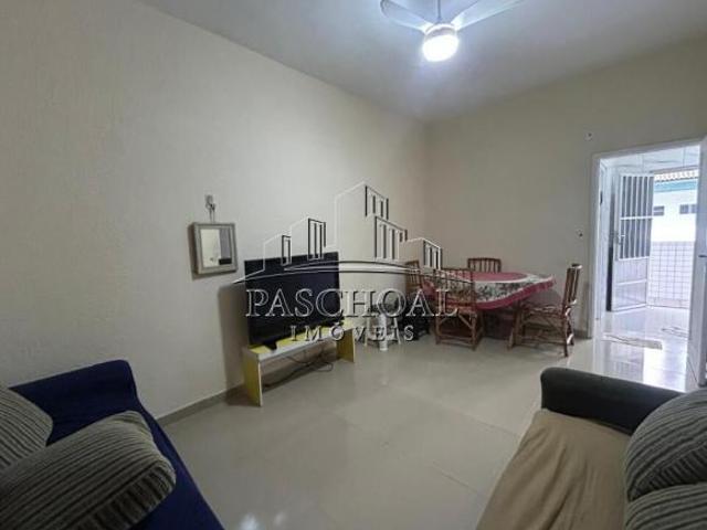 Apartamento padrão, 3 andar de escada, frente mar