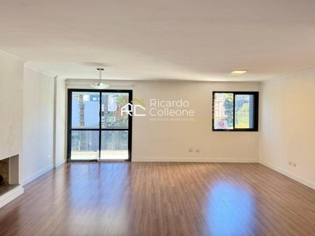 Apartamento Padrão 132m2, 3 Quartos, 1 Vaga. No Coração do Bigorrilho!