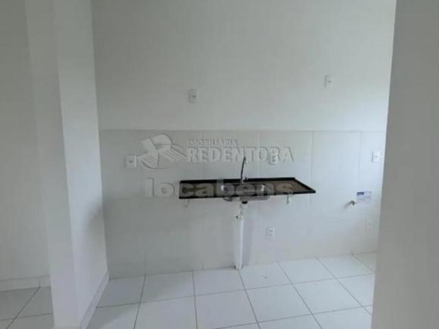 Apartamento Padrão com 02 Dormitórios Excelente oportunidade para morar ou investir!