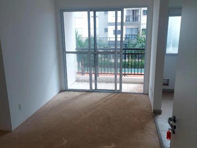 Apartamento padrão com 02 dormitórios, 01 vaga de garagem