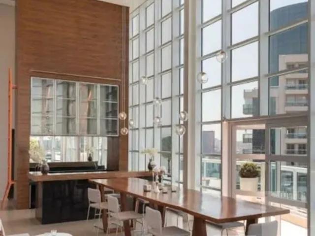 Apartamento padrão com 1 dormitório e 1 vaga