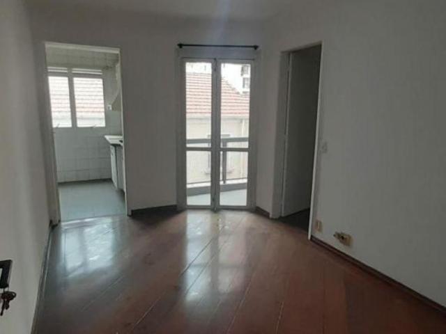 Apartamento padrão com 1 dormitório