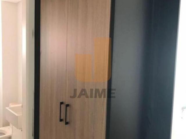 Apartamento padrão com 2 dormitórios sendo 1 suite e 2 vagas
