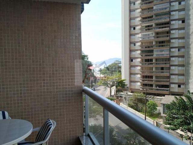 Apartamento Padrão a 50 metros da praia