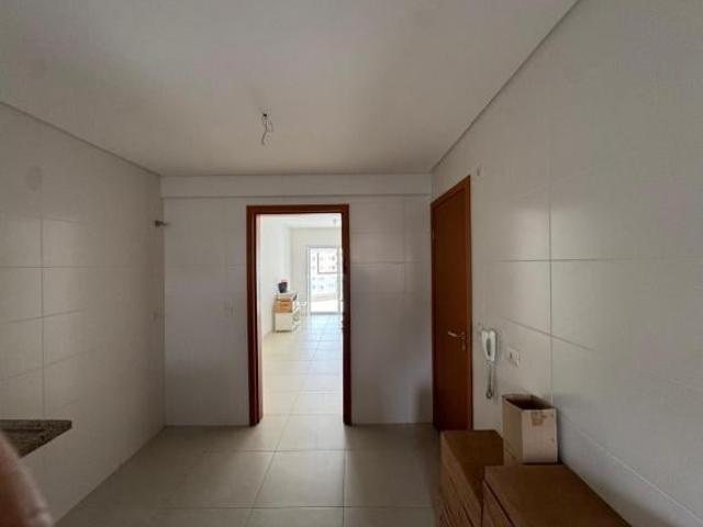 Apartamento padrão à Venda, Pitangueiras, Guarujá, SP