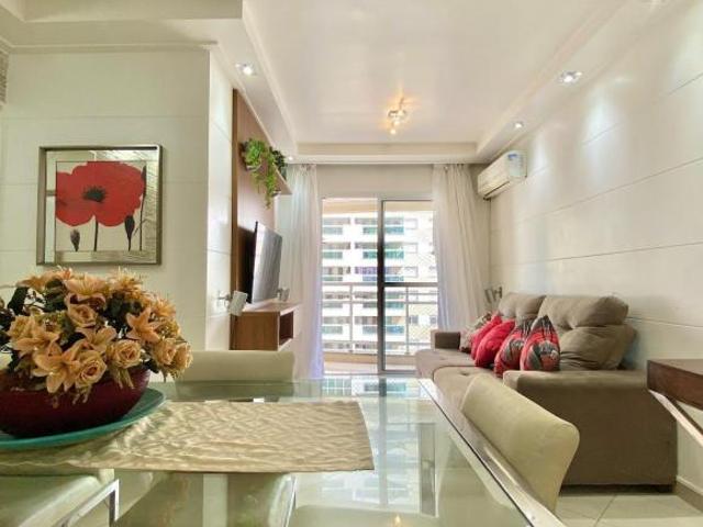Apartamento padrão à Venda, Pitangueiras, Guarujá, SP