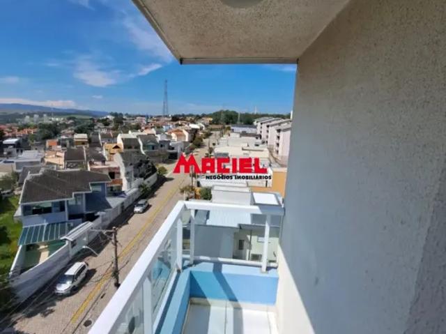 Apartamento padrão, aceita financiamento bancário