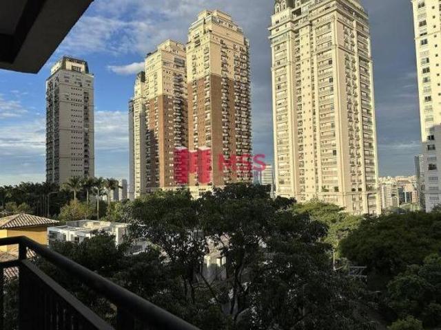 Apartamento Padrão de 1 Quarto com 1 Vaga 40m² à Venda