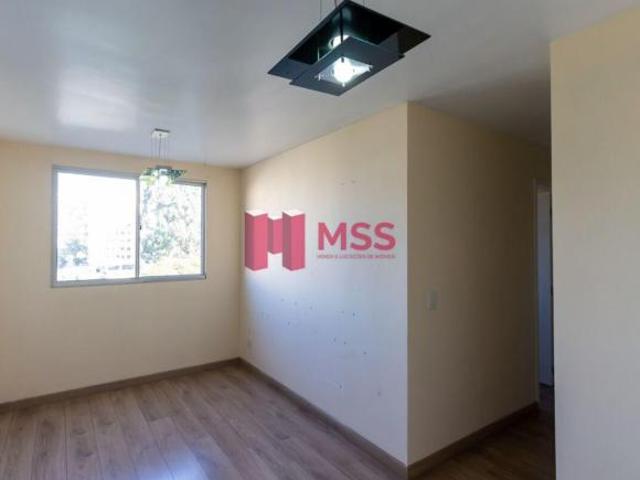 Apartamento Padrão de 2 Quartos com 1 Vaga 44m² à Venda