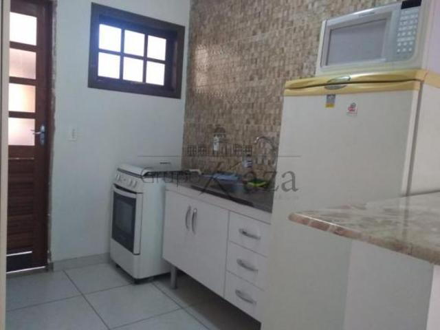 Apartamento Padrão em Caraguatatuba