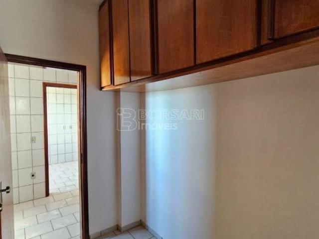 Apartamento Padrão em Araraquara
