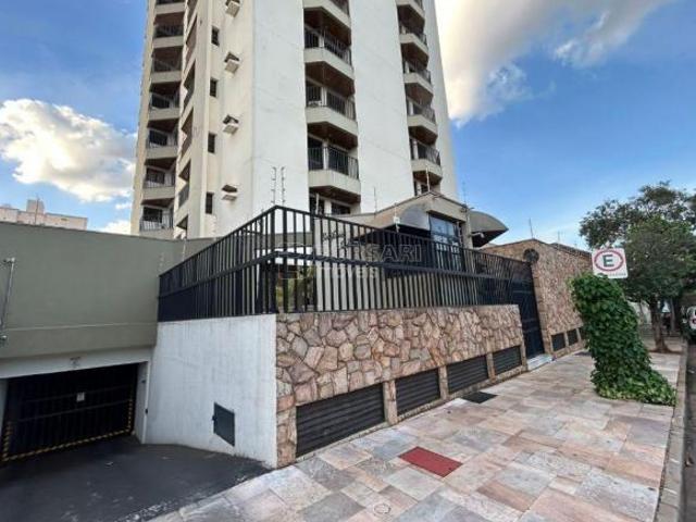 Apartamento Padrão em Araraquara