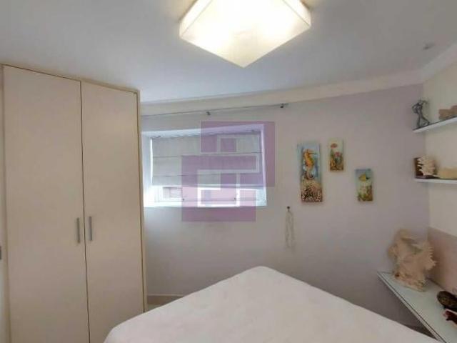 Apartamento Padrão em Guarujá