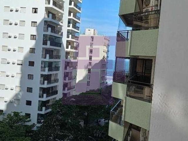 Apartamento Padrão em Guarujá